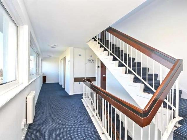 3 bed flat for sale