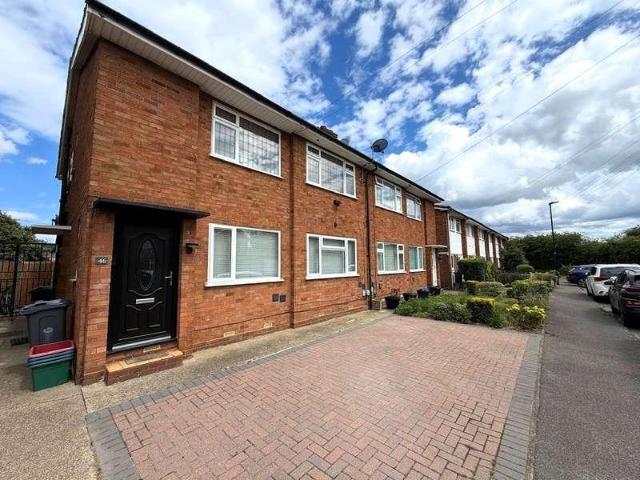 3 bed flat for sale