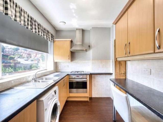 3 bed flat for sale