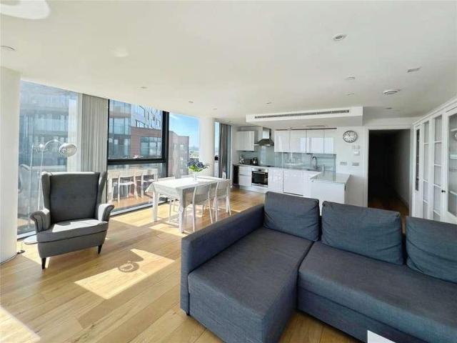 3 bed flat for sale