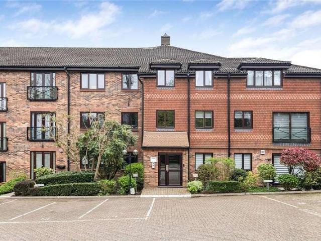 3 bed flat for sale