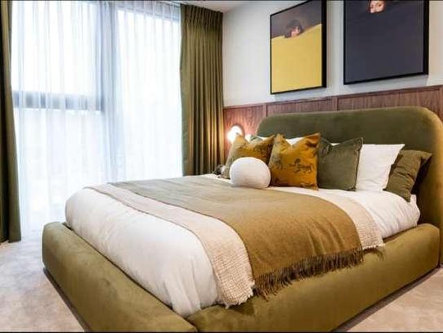 3 bed flat for sale