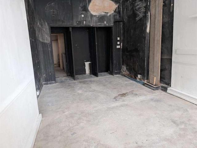 3 bed flat for sale