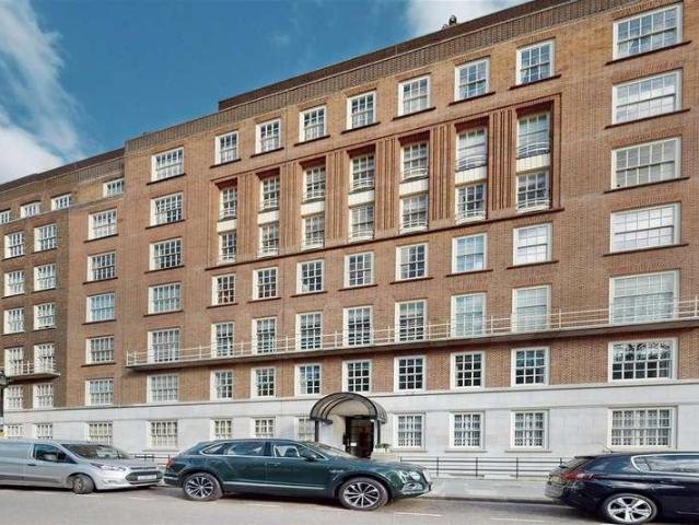 3 bed flat for sale