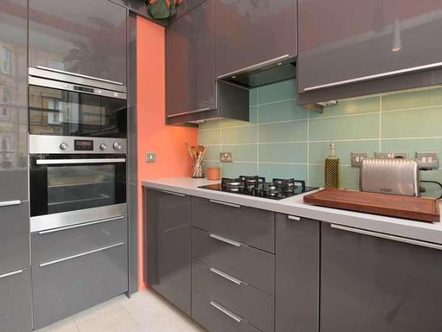 3 bed flat for sale
