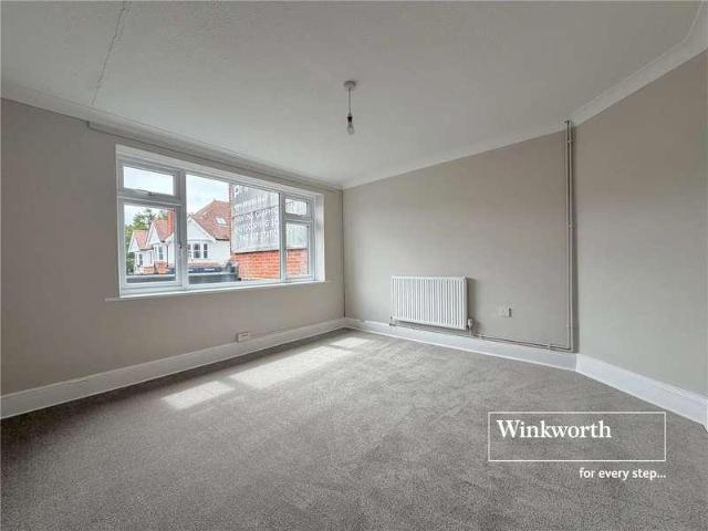3 bed flat for sale