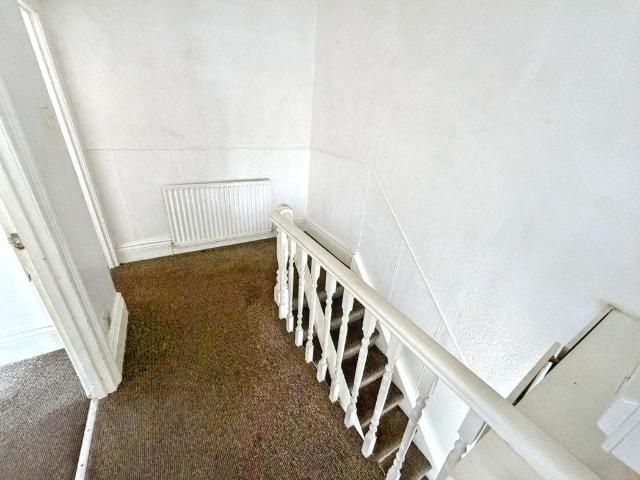 3 bed flat for sale