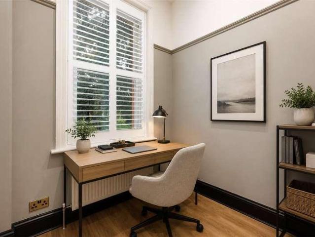 3 bed flat for sale