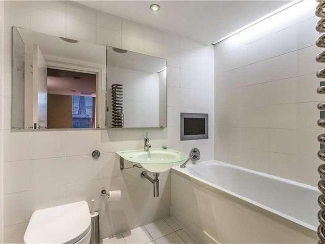 3 bed flat for sale