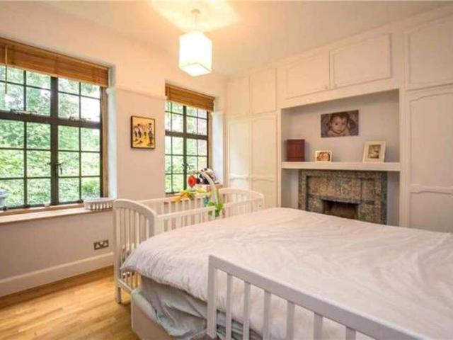 3 bed flat for sale