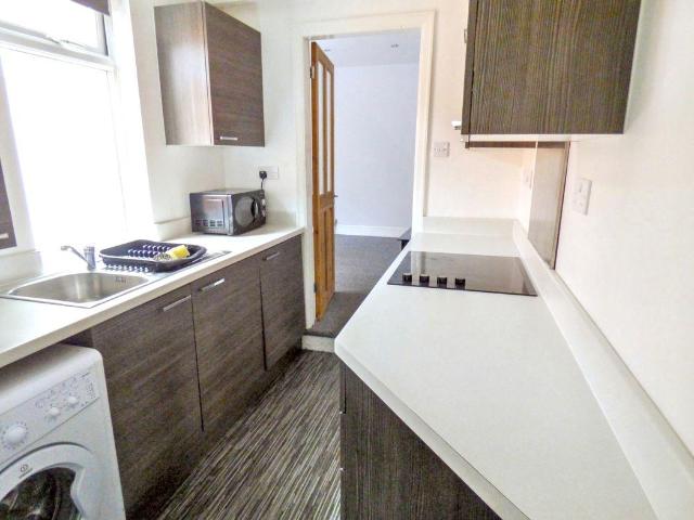 3 bed flat for sale