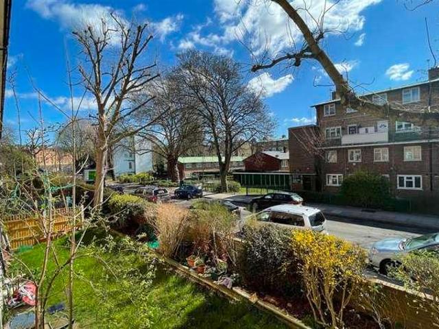 3 bed flat for sale