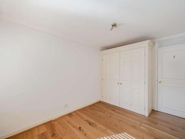 3 bed flat for sale