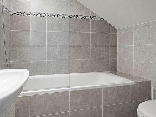 3 bed flat for sale
