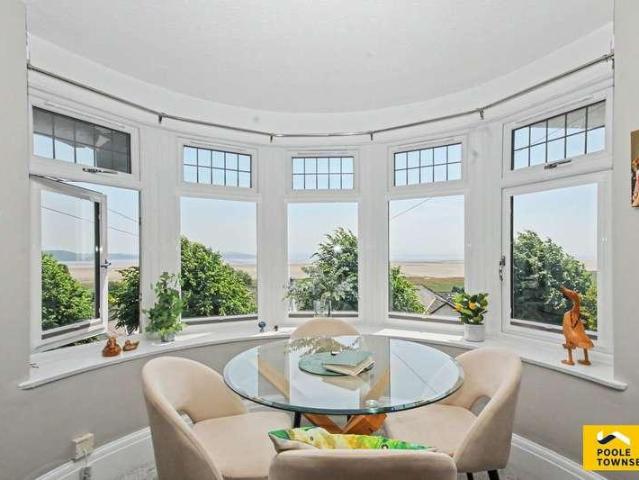 3 bed flat for sale