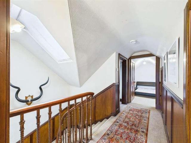 3 bed flat for sale