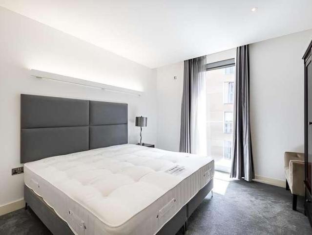 3 bed flat for sale