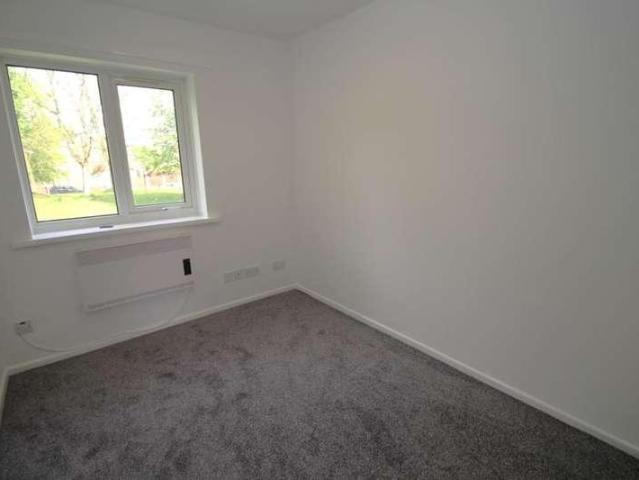 3 bed flat for sale