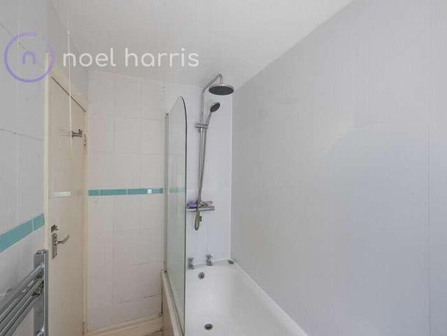 3 bed flat for sale