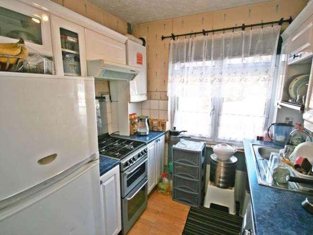3 bed flat for sale