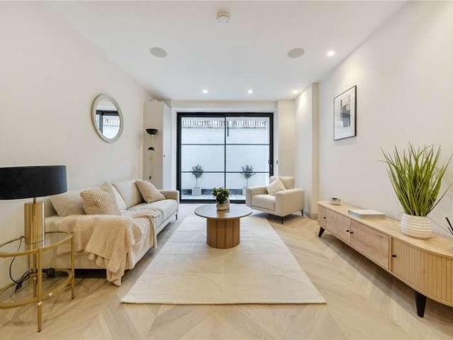 3 bed flat for sale