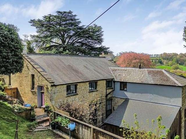 3 bed flat for sale