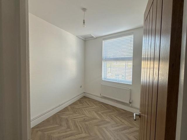 3 Bed Flat, Foxberry Road, SE4