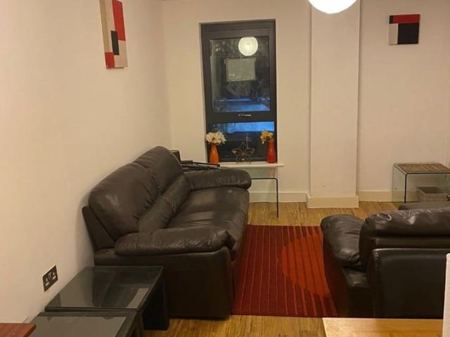 3 Bed Flat, Fresh, M3