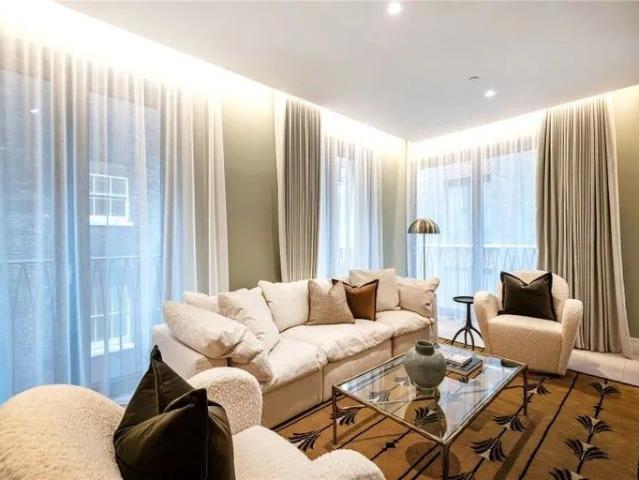 3 Bed Flat, Garrick House, W1J