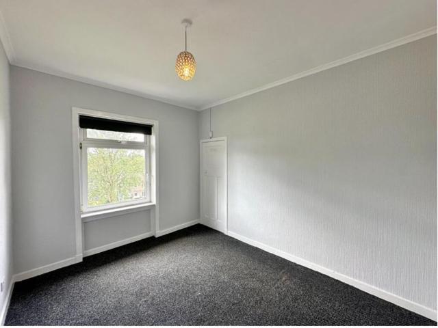 3 Bed Flat, Gladsmuir Road, G52