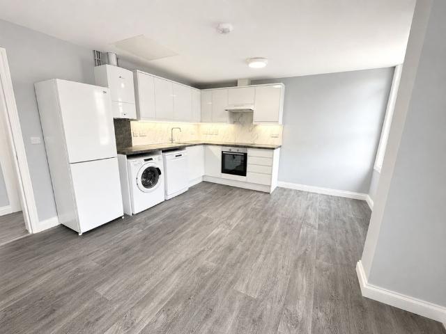 3 Bed Flat, Gloucester Road, BS7