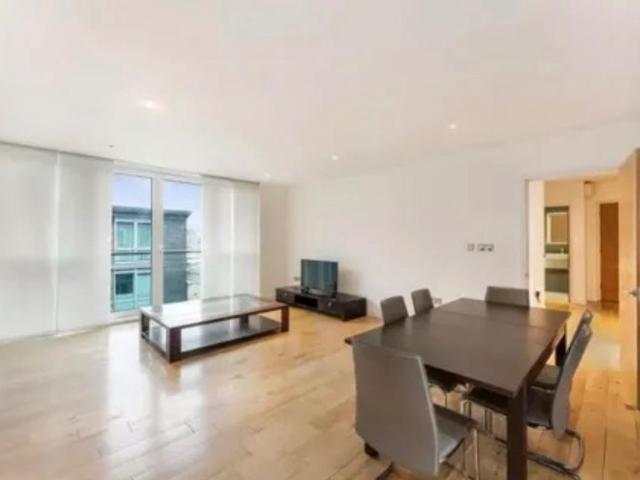 3 Bed Flat, Halcyon Wharf, E1W