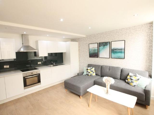 3 Bed Flat, Hardman Street, L1