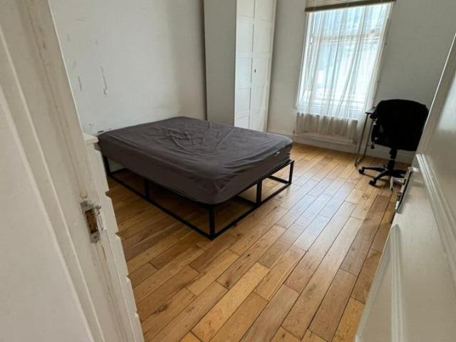 3 Bed Flat, Haverstock Hill, NW3