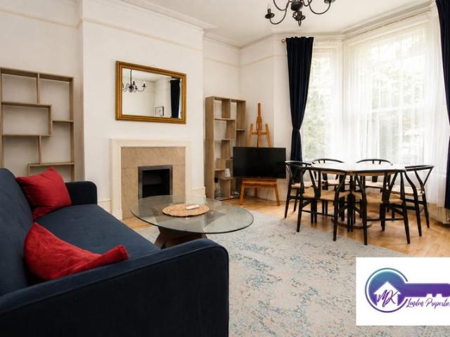 3 Bed Flat in Maida Vale from September