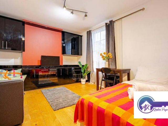 3 Bed Flat in Camden Town Available from July