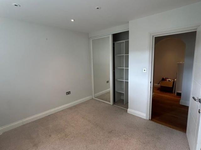 3 Bed Flat, Joanne House, W2