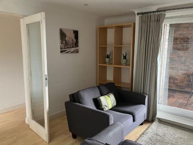 3 Bed Flat, Luralda Wharf, E14