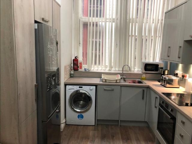 3 Bed Flat, Lancaster House, M1