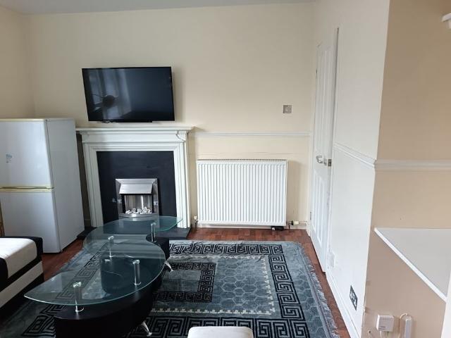 3 Bed Flat, Lang Stracht, AB15