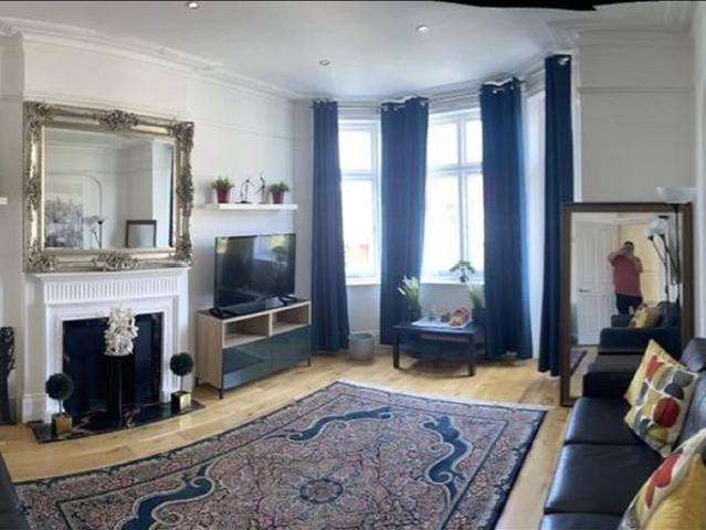 3 Bed Flat, Lauderdale Mansions Paddington, W9