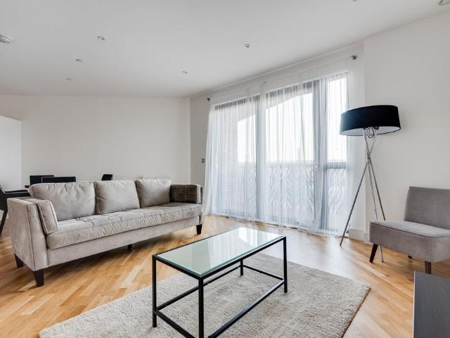 3 Bed Flat, Leven Road, E14