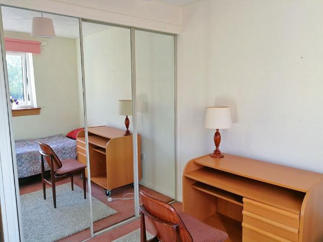 3 Bed Flat, Leyden Court, G20