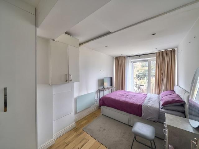 3 Bed Flat, Lillie Road, SW6