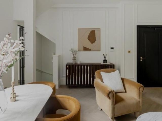 3 Bed Flat, Palace Court, W2