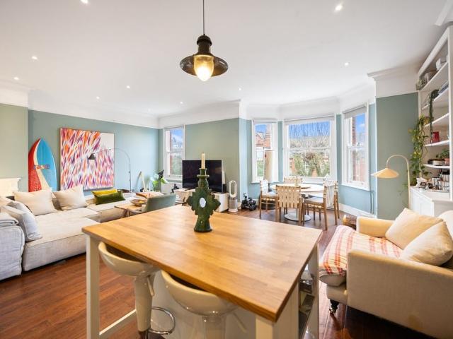 3 Bed Flat, Queens Park, NW6