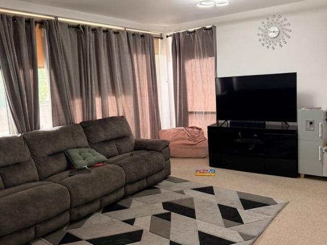 3 Bed Flat, Ridgeway House, SE15