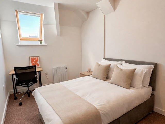 3 Bed Flat, Riding St, L3