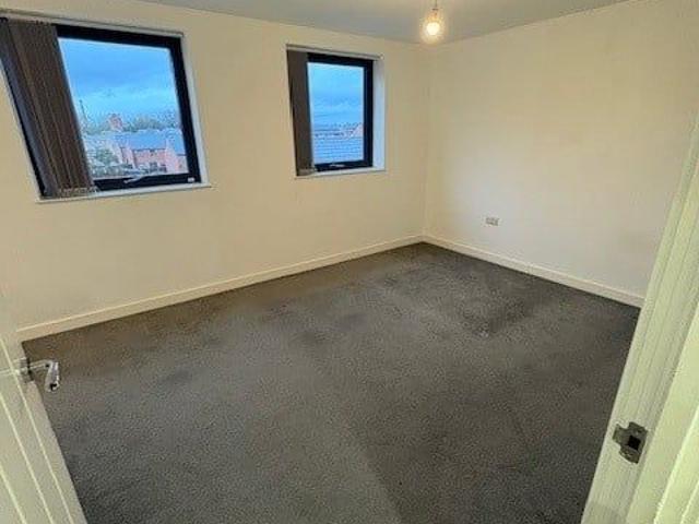 3 Bed Flat, Rocket Studios, LE4