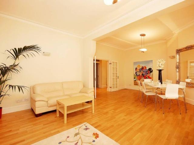 3 Bed Flat, Rodney Court, W9
